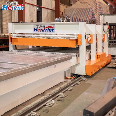 China 100T Automatic Gantry Movable Hot Press Machine Electric Heating 5200x2800mm for Insulation Cold Storage Doors for sale