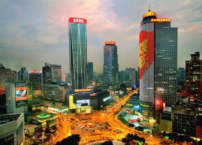 China Flexible Led Wall Screen Display Outdoor Curtain Led Display P31.25 Strip for sale