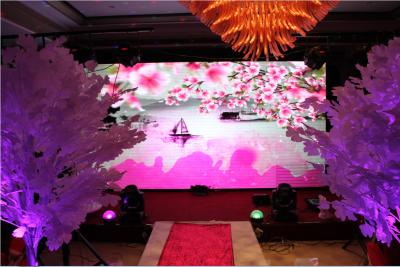 China High Resolution HD LED Stage Display for  Video Displaying Advertising P5 Indoor 160*160mm for sale