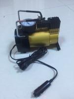 China Silver And Yellow Car Tyre Pressure Pump , Heavy Duty Power 12 Volt Air Compressor for sale