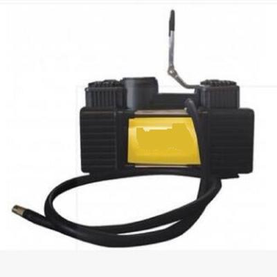 China Double Cylinder Vehicle Air Compressors Metal Material Portable In Yellow Color for sale