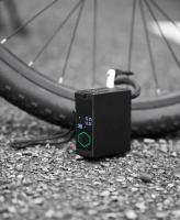 China Motorbike / E-bike Suitable 150psi Portable Electric Tire Air Pump Digital Display 1000mAh Battery for sale