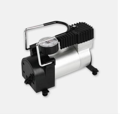 China 12v Metal Portable Air Compressor For Car Black Silver Color Single Cylinder for sale