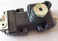 China HPV102 HPV0102 Excavator Hydraulic Pump Parts Regulator For EX200-5 EX200-6 EX200-1 ZX200 ZX220 ZX300 for sale