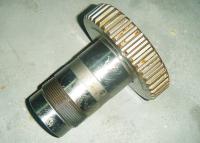 China Excavator Spare Parts EX200-1 EX265-1 Digger HMGC32 Drive Shaft Swing Motor Parts for sale