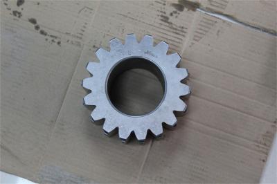 China Travel Gearbox Sun Gear Planetary Gear Parts ZX670-3 0985636 Excavator Parts for sale