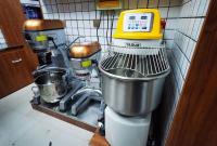 China 55 Pound Spiral Dough Mixer Dual Speed 2.2kw Digital Control For Bread Pastry And Pizza for sale