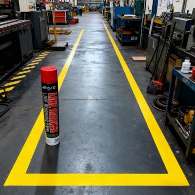 China 750ml Volume Line Marking Spray Paint with 600g Gross Weight and Flammable Safety Precautions for Interior & Exterior Use for sale