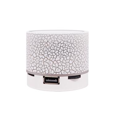 China Outdoor LED Wireless Bluetooth Speaker Stereo 400mAh Battery Capacity OEM for sale