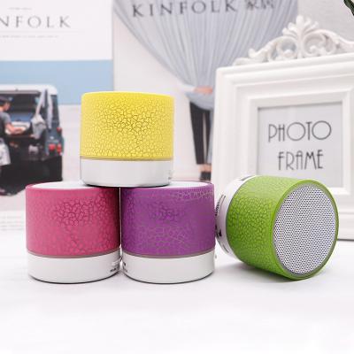 China IPX7 Waterproof Wireless Bluetooth Speaker Handsfree Portable 400mAh Battery Capacity for sale
