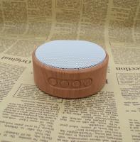 China Cute Wooden Wireless Portable Speaker , Mini Super Bass Speaker BT4.2 OEM for sale