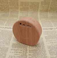 China Cute Wooden Wireless Portable Speaker , Mini Super Bass Speaker BT4.2 OEM for sale