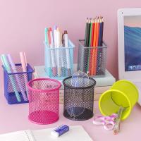China 2022 Office Stand Cute Pen Container Desktop Personalized Metal Mesh Pen Holder in Green for sale