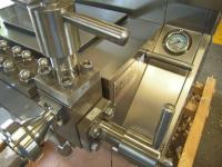 China Fast Manual Ice Cream Homogenizer , Milk Homogeniser New Condition for sale