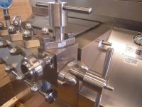 China Energy Saving Industrial Homogenizer Machine 6000 L/H Easy To Clean for sale