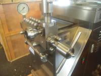 China 8000L/H Internal Tank Sanitary High Pressure Homogenizer for sale