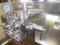 China Dairy Beverage Pneumatic 1500L/H Milk Homogenizer Machine for sale