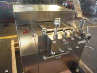 China 6000L/H Ice Cream Homogenizer Manual Operated For Genetic Engineering for sale