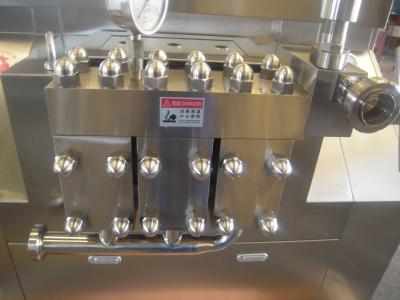 China 5000ltr/H Sanitary Dairy Milk Homogenizer Machine SS304 Casing for sale