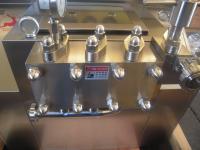 China PLC Sanitary Ice Cream Homogenizer 6000L/H With CIP Cleaning for sale