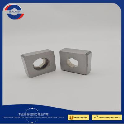 China Crusher Carbide Custom Metal Shear Blades 40X40X20mm Metal Cutting Machine Blade For Rubber Machinery for sale