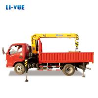 China Construction Platform Crane Truck With Personnel Cage 5000kg Rated Loading Capacity for sale