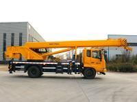 China Small Lift Hydraulic Straight Boom 10 Ton Mobile Truck Crane High Operating Efficiency for sale