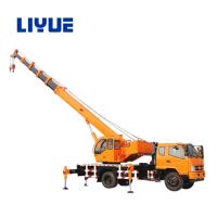 China Construction 8 Ton Truck Crane With 18M Lifting Height And Telescopic Straight Boom for sale