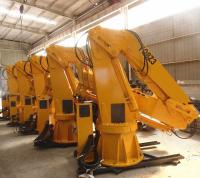 China Marine Straight Boom Crane 25 Ton Hydraulic Ship Crane With 40.8HP Engine Powder for sale