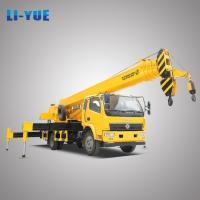 China 6 Ton Mobile Crane Liyuan Hydraulic Valve 8280 kg Weight Direct for sale