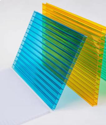 China Twin Wall Superior Strength Hail Resistance Rigid Clear Roof Panel Outdoor Hollow Polycarbonate Sheet for sale