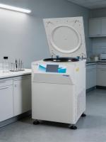 China Low Noise Refrigerated Laboratory Centrifuge 21000 RPM High RPM Centrifuge Fast Cooling for sale