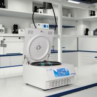 China High Precision Centrifuge Laboratory Equipment 6x50ml Large Volume Centrifuge Low Noise for sale