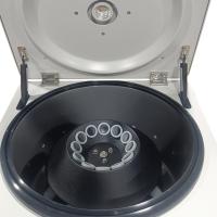 China 2250xg RCF Table Top Centrifuge 4000rpm Table Top Centrifuge Machine 5-inch Touchscreen 4 Operating Modes for sale