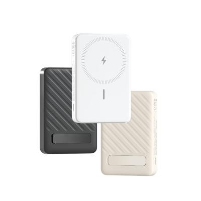 China Magnetic Power Bank 10000mAh Type-C PD20W Portable Wireless Charger Magsafe for sale
