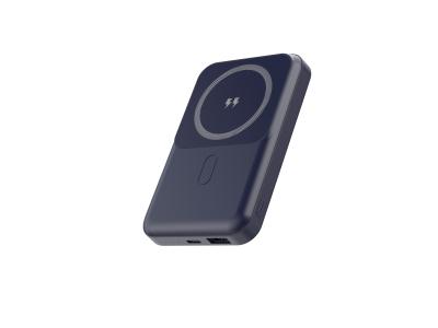 China 7.5W Wireless Charging Magnet Power Bank 10000mAh Li Polymer ABS PC Fireproof for sale