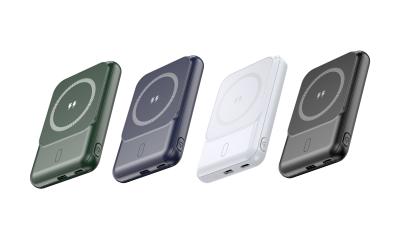 China Magnetic Power Bank 10000mAh Wireless Charging 5V-3A Output Ultra Slim Li-Polymer for sale