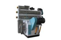 China 3-7T/H Double Layer Animal Feed Pellet Mill for Poultry Chicken Fish Pig Cattle for sale
