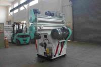 China 3-7T/H Double Layer Animal Feed Pellet Mill for Poultry Chicken Fish Pig Cattle for sale