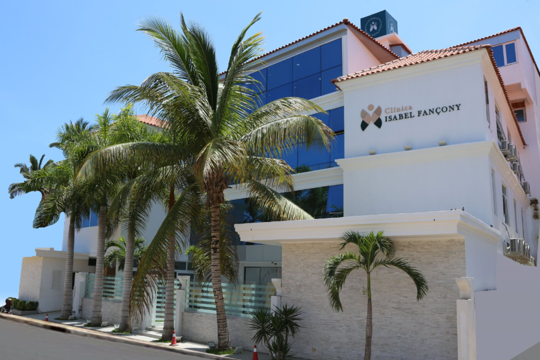 Aluminum windows, aluminum screen doors, aluminum doors, sectional doors, aluminum windows