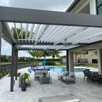 China Customized Colour Modern Aluminum Pergola In Silver With Aluminium Alloy 6063 T5 Custom Design for sale