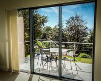 China Customize Durable Aluminium Sliding Glass Doors PVDF Coating for sale