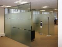 China Modern Office Space Partitions / Building Aluminium Frame Free Standing Office Partitions for sale