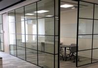 China Movable Modern Office Partitions , Interior Frosted Glass Pillar Partition for sale