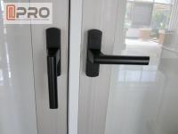 China Durable Entrance Aluminum Folding Doors , Thermal Break Lowe Sound Insulation Bi Fold Door for sale