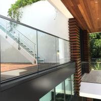 China Moden design Aluminum Balcony 6005 6060 Vertical Wire Balustrade for sale