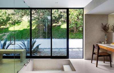 China ODM Dining Room 2.0mm Aluminium Sliding Glass Doors for sale