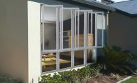 China Custom Aluminum French Tempered Casement Glass Windows for sale