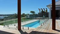China Aluminum Swimming Pool Balustrade Luxury Outdoor Glass Handrail for sale