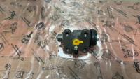China MB-060571 Brake Master Wheel Cylinder Fits Mitsubishi Canter Fuso for sale